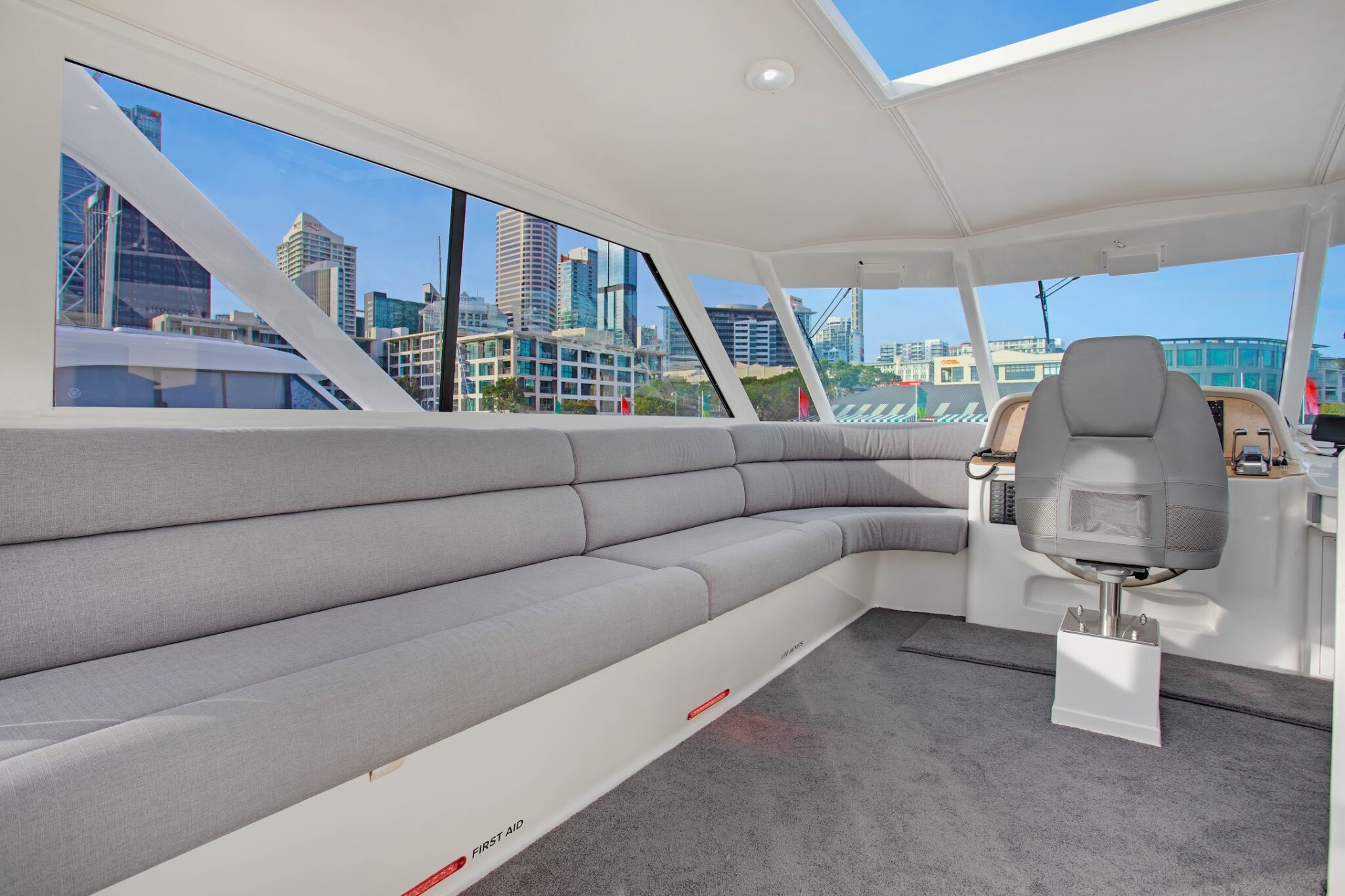 Regal Flyer - Luxury Party Boat Hire & Yacht Charters in Auckland ...