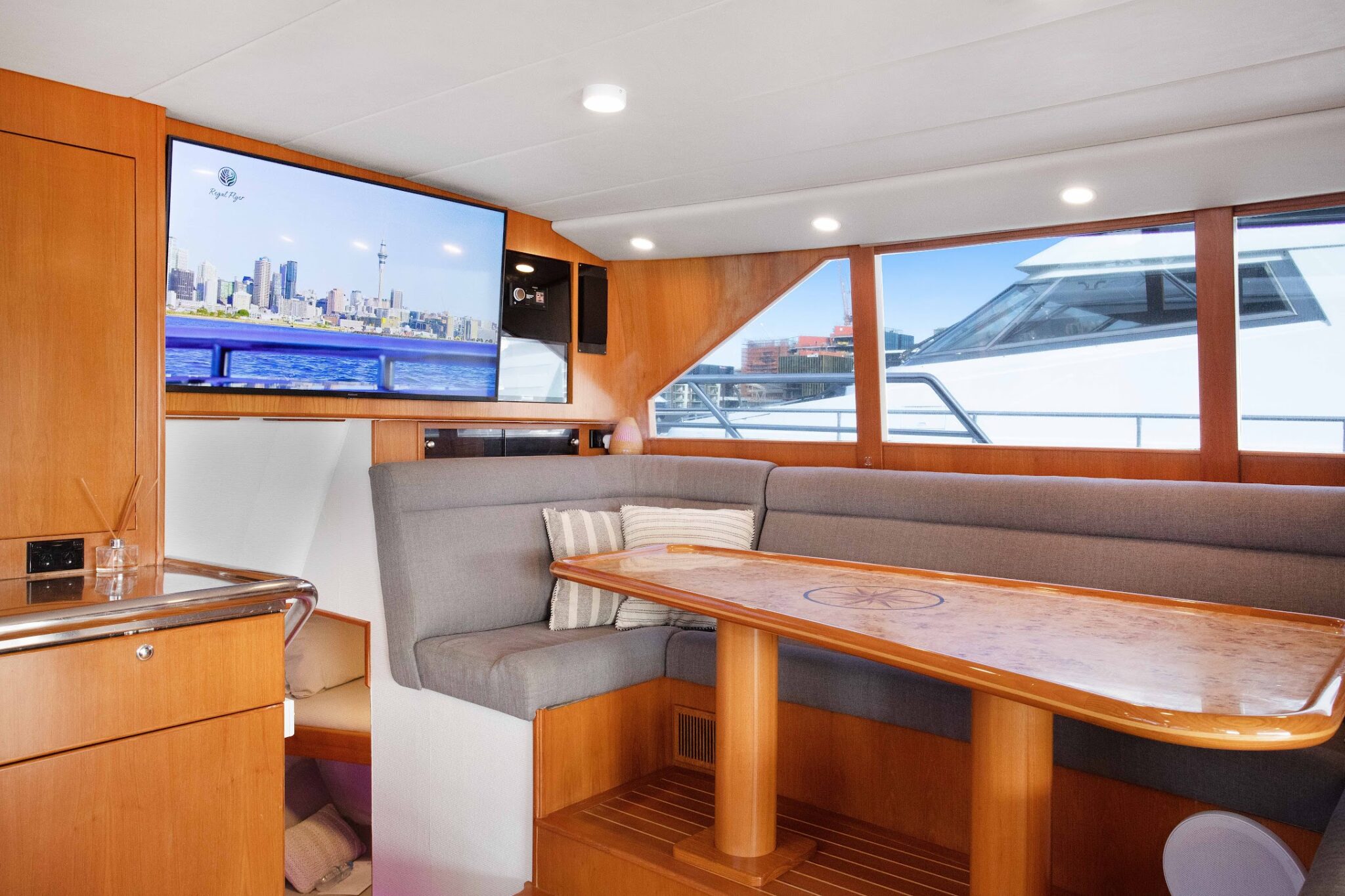 Regal Flyer - Luxury Party Boat Hire & Yacht Charters in Auckland ...